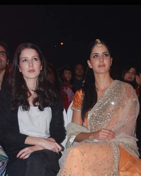 Pics Katrina Kaif And Isabel Kaif At Stardust Awards 2011 Sweet