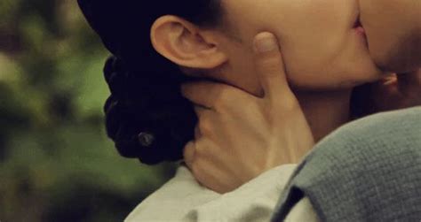 🌼 In 2024 Drama  Cute Couples Cuddling Anime Kiss 