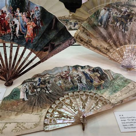 Hélène Alexanders Favourite Fan Central Saint Martins Museum T