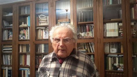 Професор Светомир Бојанин дечји психијатар познат је широј јавности као аутор књиге Школа као