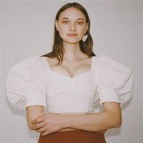 Picture Of Eris Shaver