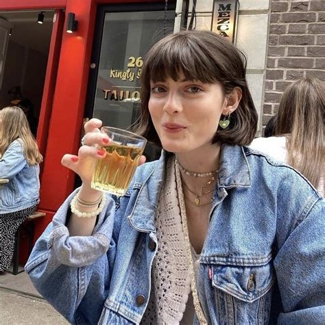 Aryaff adlı kullanıcının مرات الحفظ السريع panosundaki Pin Saç kesimi Saç kesimleri Saç stilleri