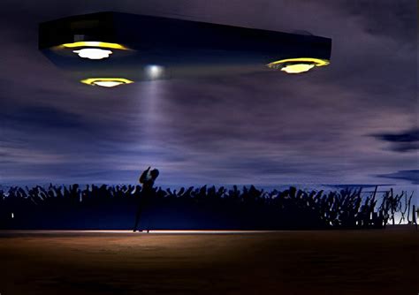 woman recalls terrifying close encounter with triangular shaped object