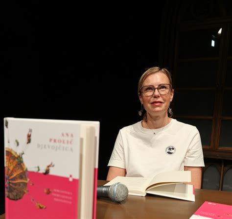 Dramaturginja Ana Prolić Zadarskoj Se Publici Prvi Put Predstavila I U Ulozi Pjesnikinje