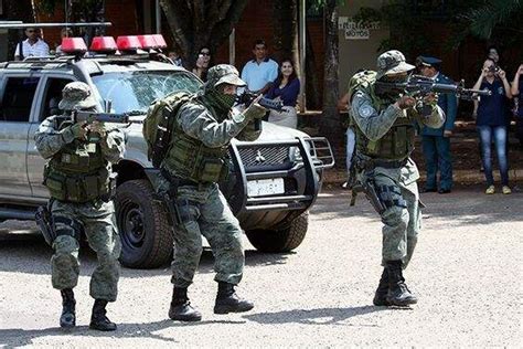 Bope Do Ms E Esquadrão De Elite Do Exército Trocam Experiências Em