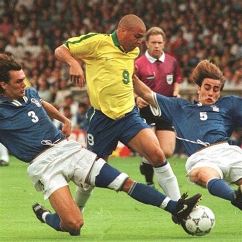 Ronaldo Luis Nazario Da Lima 914315 Uludağ Sözlük Galeri