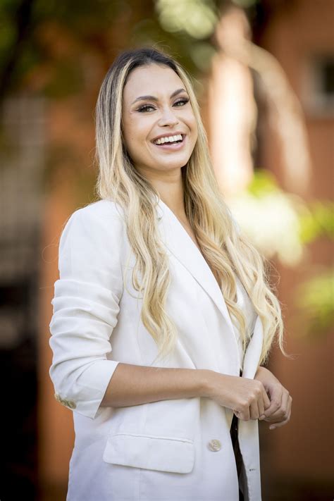 Sarah ganha mais de 700 mil seguidores após eliminação do BBB 21