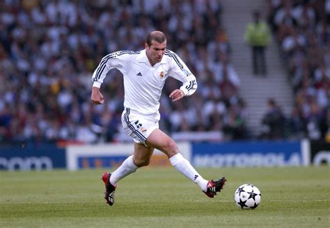The Magic Of Football Legend Zinedine Zidane In The Game