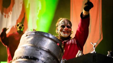 Slipknots Shawn Clown Crahan Reveals Why He Relocated From Iowa To