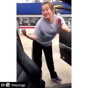 Slim thick with yo cute ass ft theyungp vine. - YouTube