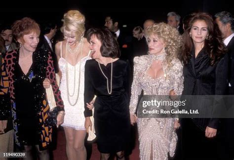 81 Sally Field And Julia Roberts Fotos Und Hochauflösende Bilder