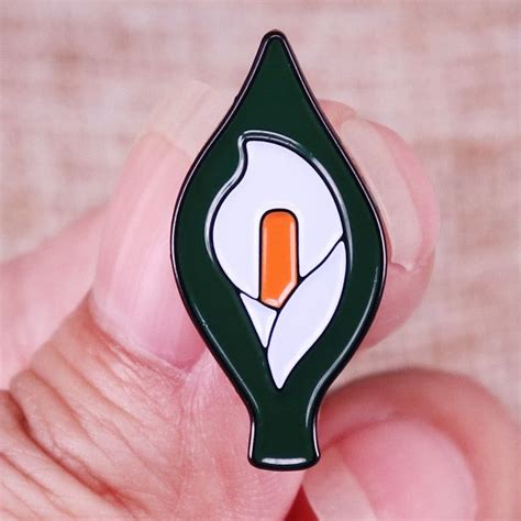 Flower Bud ‘calla Lily Enamel Pin Distinct Pins