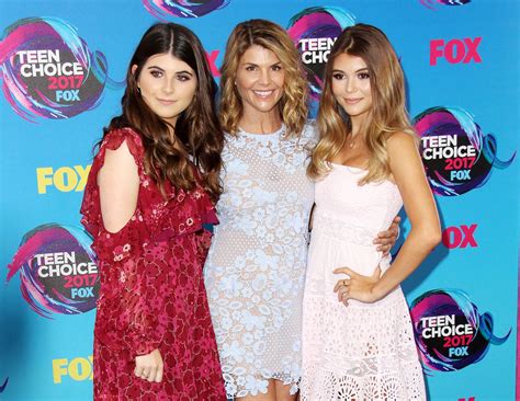 Lori Loughlin Returning To Acting After College Admissions Scandal