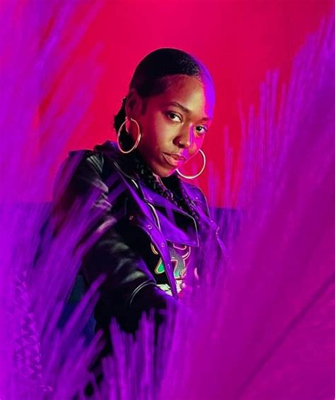 Shariya Wise Sis You A Bad Bitch 20 Lyrics Genius Lyrics