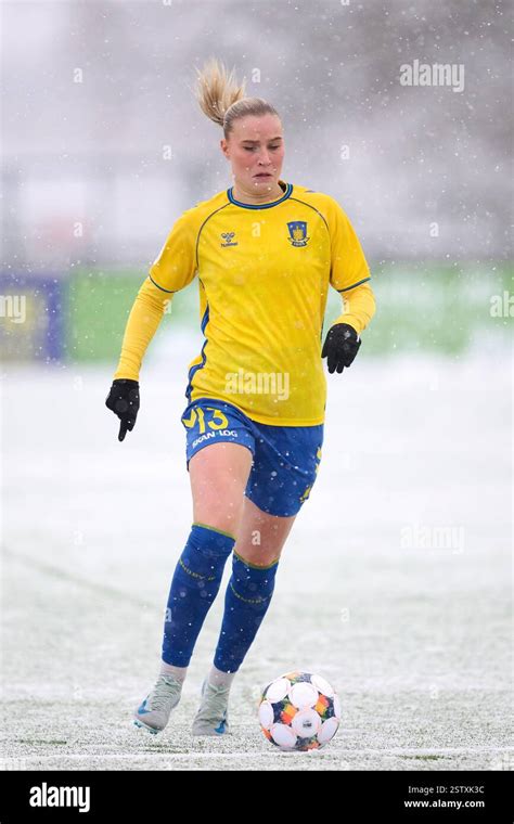 Broendby Denmark 15th February 2025 Sofie Hornemann 13 Of Broendby If Seen During A Pre