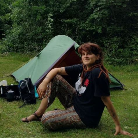 Simone Van Dijk Youtube