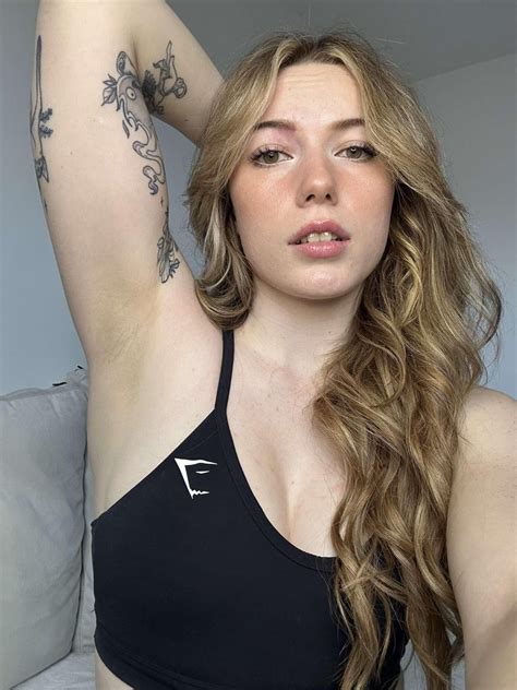 Smell my armpits when I get back from the gym? : r/armpitfetish