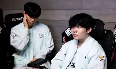 Blg遭遇4连败，和ig谁更离谱？排名跌到第五，再输一场原地解散