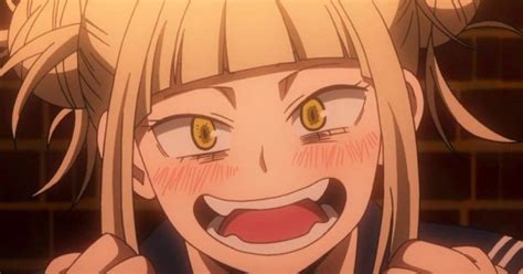 Cosplayer Convierte A Himiko Toga De My Hero Academia En Una Enfermera