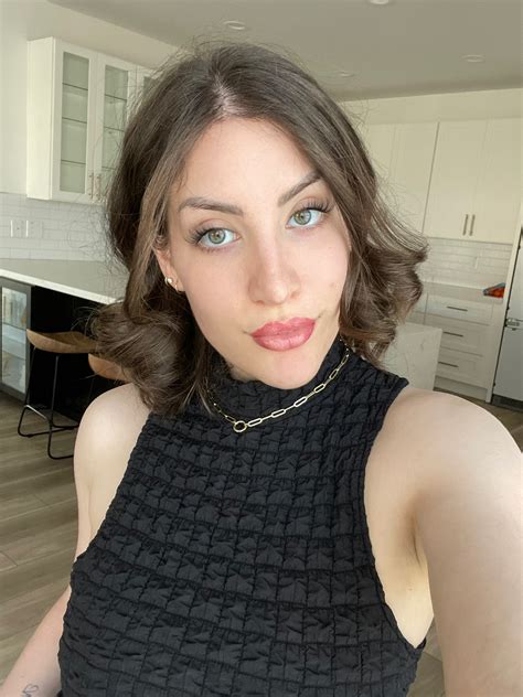 Tw Pornstars 1 Pic Samantha González Twitter 1143 Pm 5 Apr 2023