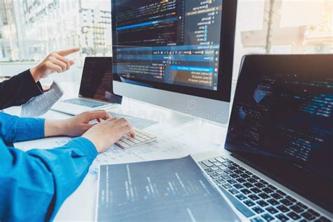 Developing Programmer Team Development Website Design And Coding
