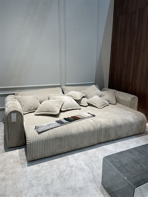 Canapea Extensibila Cellora King Size 300 Cm Lungime Cu Lada De