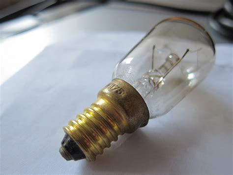 무료 이미지 빛 유리 금속 램프 조명 자료 생성물 놋쇠 전등 백열 전구 3648x2736 804726 무료 이미지 Pxhere