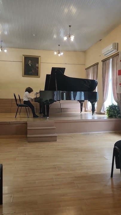 გაბრიელ ოგბაიძე 2 კლასელი 🎹გილოკი სონატინა 🎹ი ს ბახი პატარა პრელუდია 3 Youtube