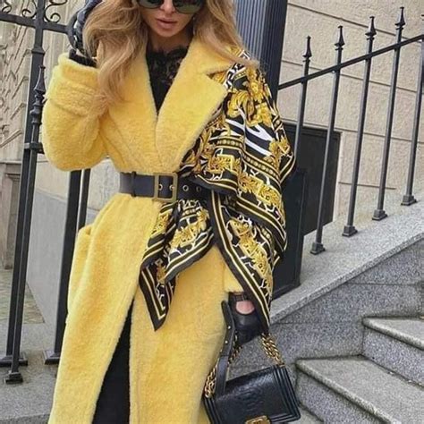 Стиллэг эмэгтэй бэлэн хувцас On Reels