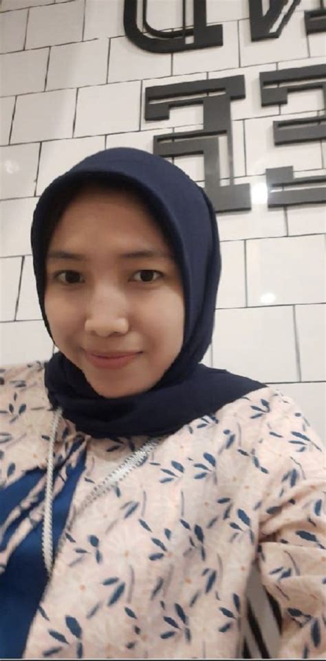 Yulia Hijab Cantik Sange Desah Colmek Bugil Milf Erome