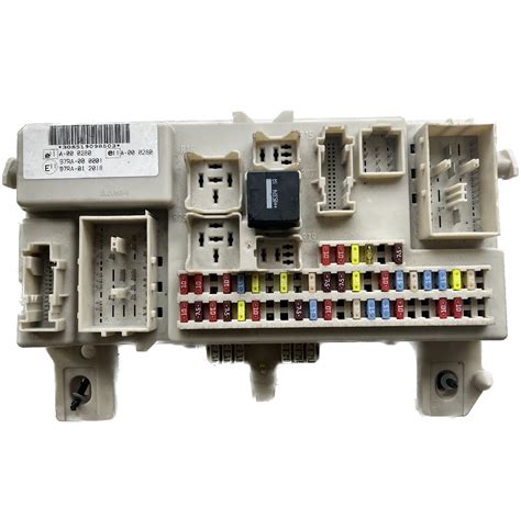 Ford Focus Body Control Module Fusebox Fomoco 4m5t 14a073 Bf