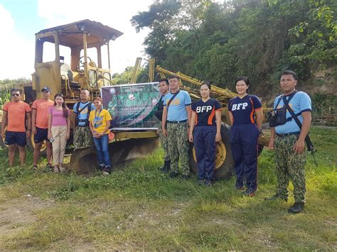 6 677 trees planted simultaneously on arbor day