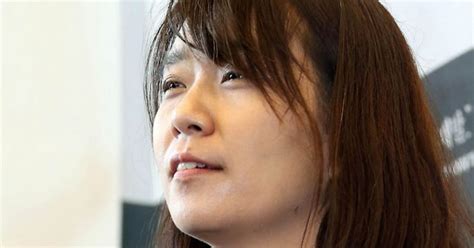 노벨상 한강 작가 계속된 평론가 남편 소환에 수년 전 이혼