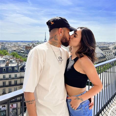Bruna Biancardi Revela Planos De Casar Na Igreja Com Neymar Somos