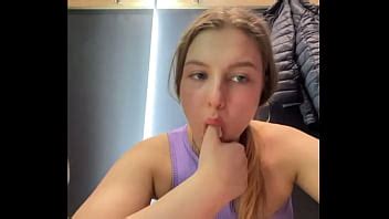 Public Masturbate Masturbate In The Changing Room XNXX