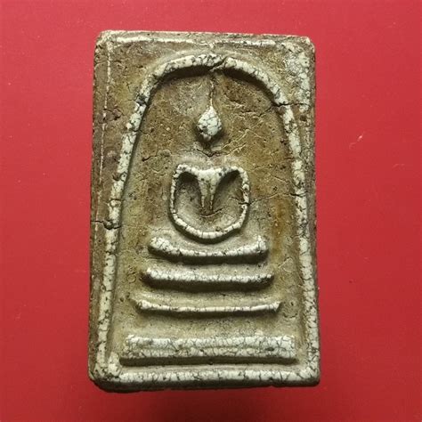 พระสมเด็จวัดระฆัง พิมพ์ใหญ่ “องค์ลุงพุฒ” คมชัดลึก เก่า แตกลายงา แม่เหล็กดูดอ่อนๆ รับประกันพระตรง