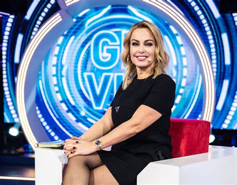 Sonia Bruganelli Lascia Il Grande Fratello Vip Perché E Chi Le Succederà