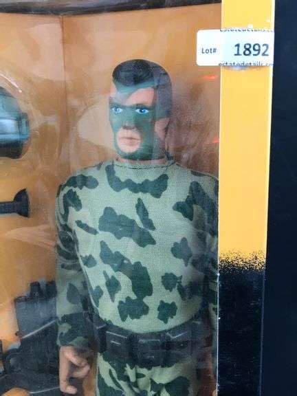 Rapid Deployment Force 12 Posable Figure Estate Details