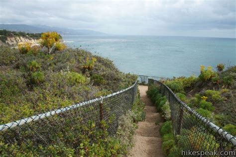 Point Dume Cove Trail Point Dume Cove Trail In Malibu California