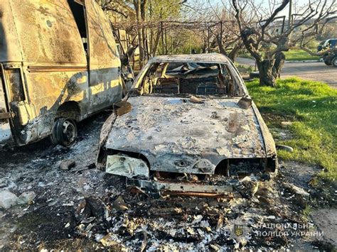 Пошкоджено будинки та гаражі наслідки ворожих ударів по Запорізькій області 17 квітня ФОТО