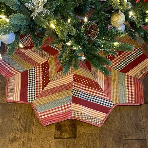 48 Quilted Primitive Homespun Cabin Red Plaid Striped Christmas Tree