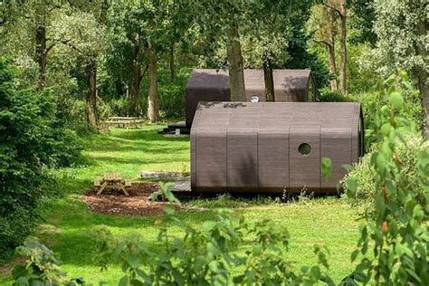 Críticas Y Elogios Al Look De Juliana Awada En Italia Infobae