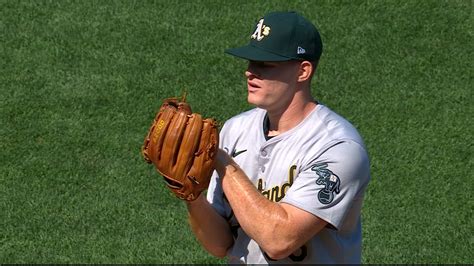 Brady Basso Poncha A Cinco En 4 2 Episodios 18 09 2024 Los Atléticos