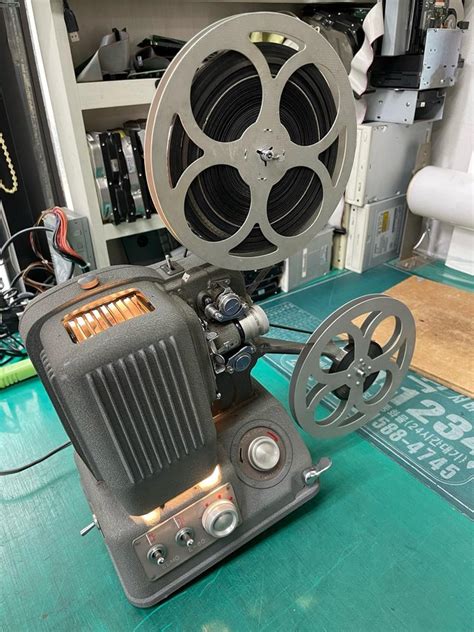 골동품 1950년대 8mm 영사기 작동확인 세컨웨어