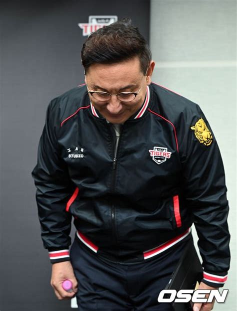 사진 심재학 단장 열린 소통 다짐하며 인사 네이트 스포츠