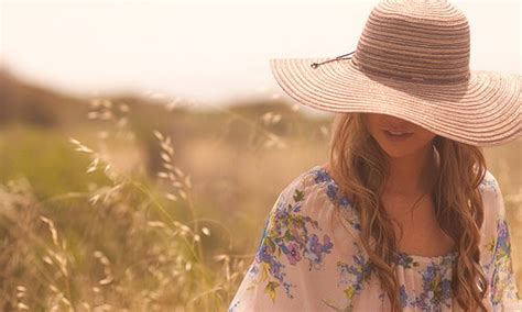 Дівчина в капелюсі Новини Barbusak Гарні картинки