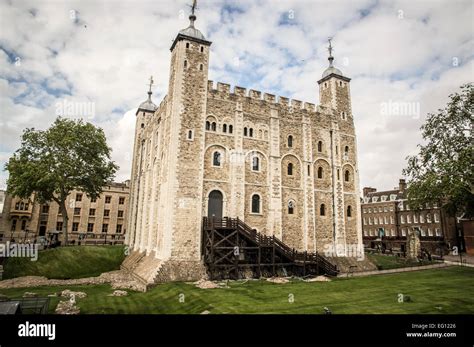 Tower Of London Historic Royal Palace In The Centre Of London Iapfdb