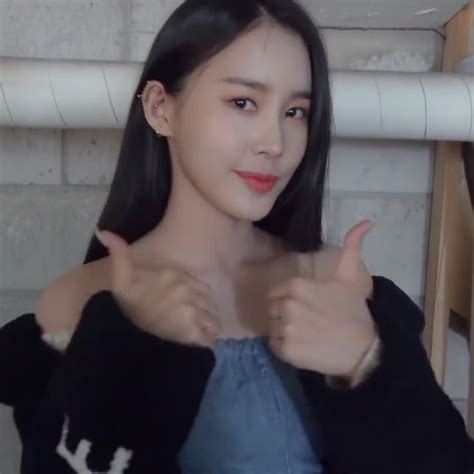 Pin By Emmelie ･ﾟ🦋 On Gyeongwon Girl Crush Girl Crushes