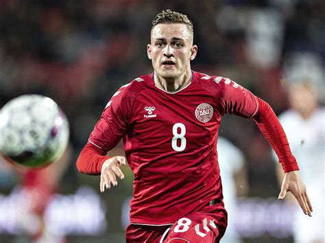 Jacob Bruun Larsen von Borussia Dortmund erstmals für Dänemark ...