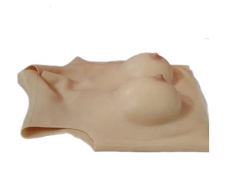 BENCOMM Realistic Silicone Breast Form Flesh Like Feel And Movement Wearable Under Jacket Or